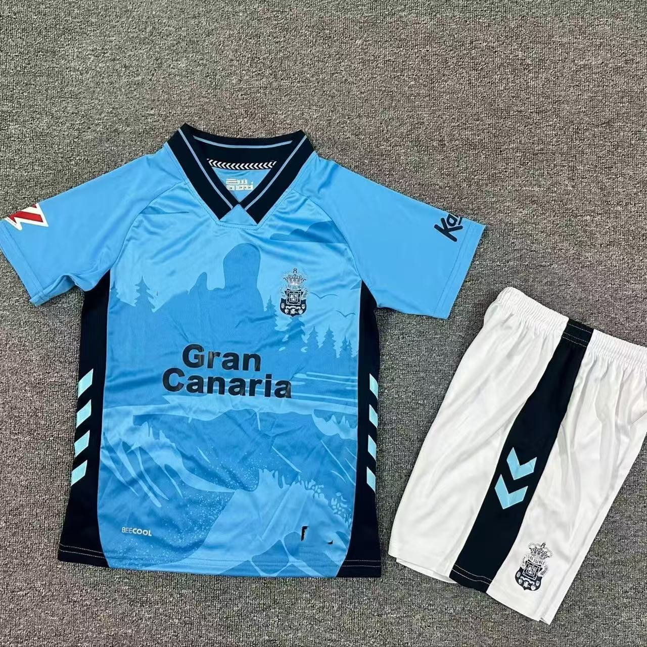 2024-25 Las Palmas Tercera Visita NIÑOS 16-28 – HUGO BOX